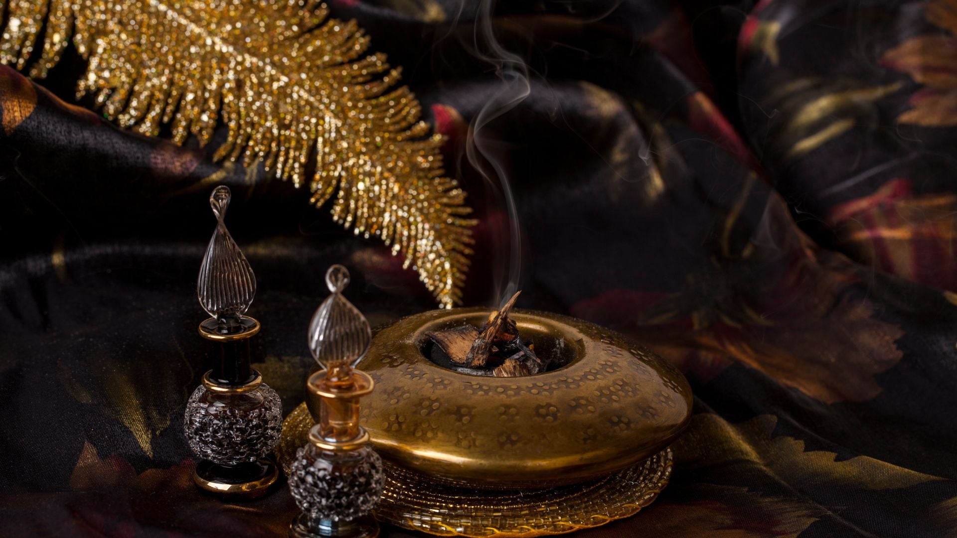 Oud: A Gift from Heaven – Dukhni - Islamic Scents of Arabia الروائح ...
